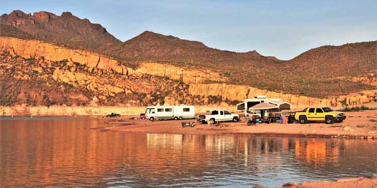 Bartlett Lake, Arizona: Outdoor Adventure and Scenic Beauty ...