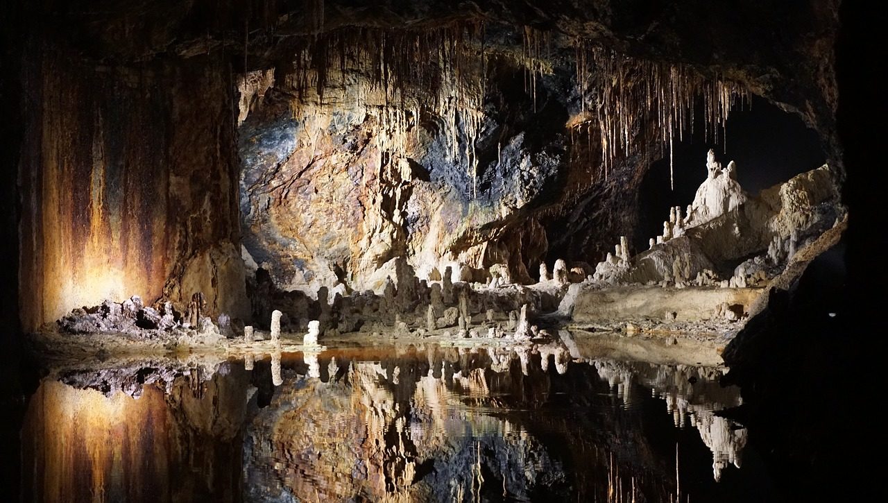 Lava River Cave: Arizona’s Underground Adventure - InfoArizona.com